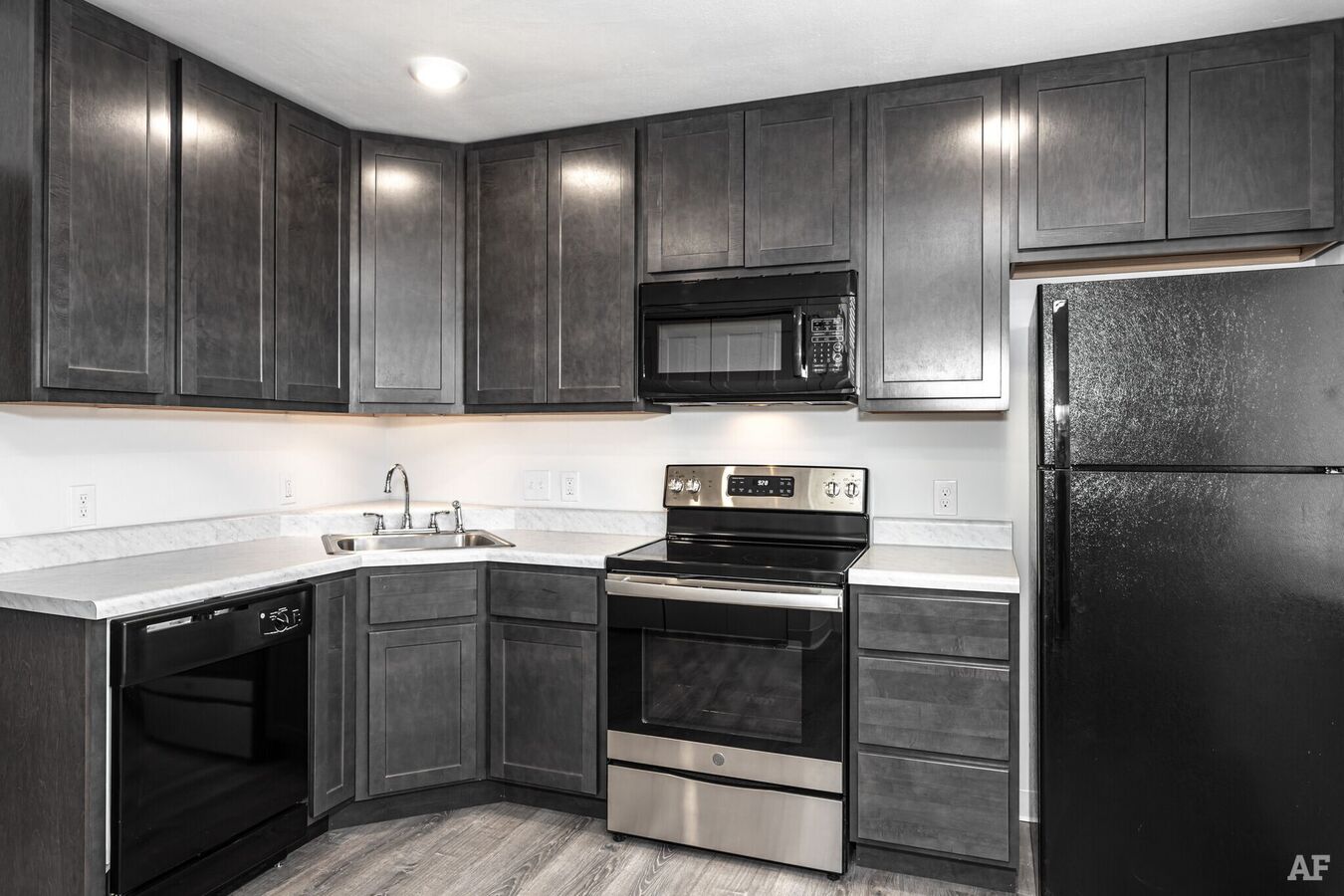 The Anchor Apartments - 4015 Brittany Cir Bridgeton, MO