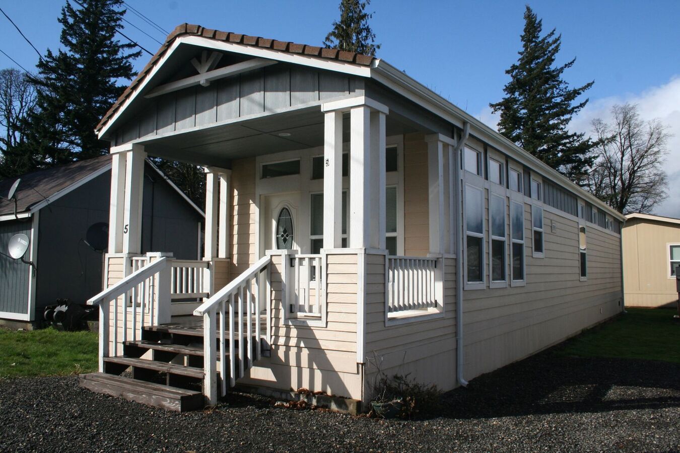 Cascade Cove Mobile Home And Rv Community Apartments Cascade Locks, OR