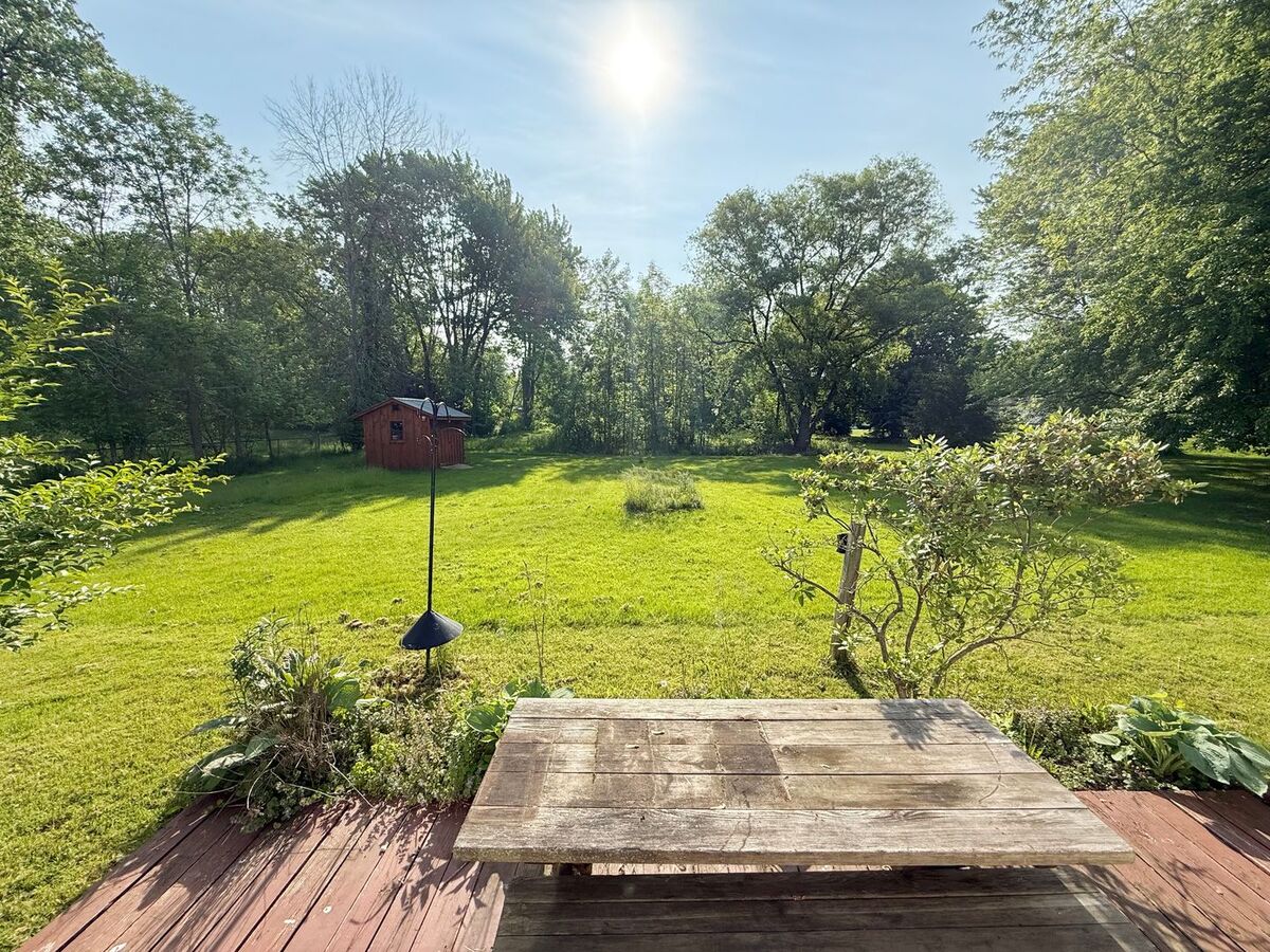 3/1 Single Family Home | Large Back Yard | Patio Apartments Webster, NY