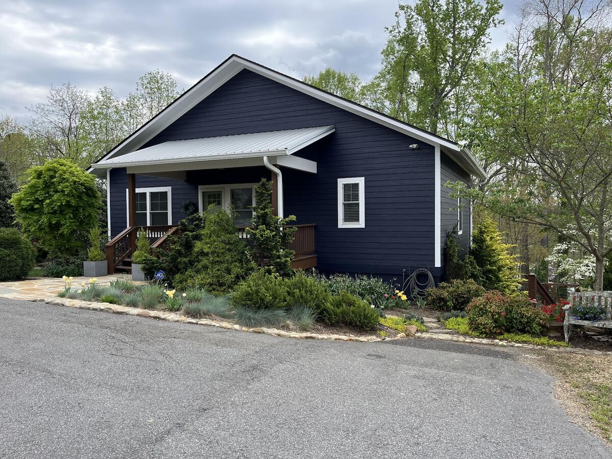 12 Twig Ln Asheville, NC House for Rent | Rentable