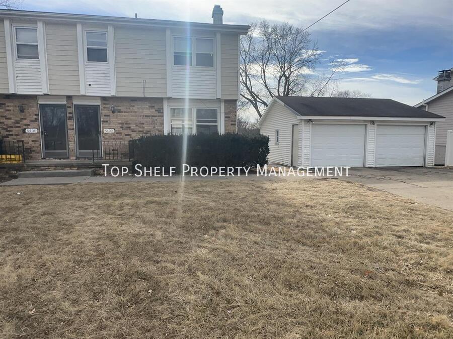 6402 Lincoln Ave Windsor Heights, IA Apartment for Rent