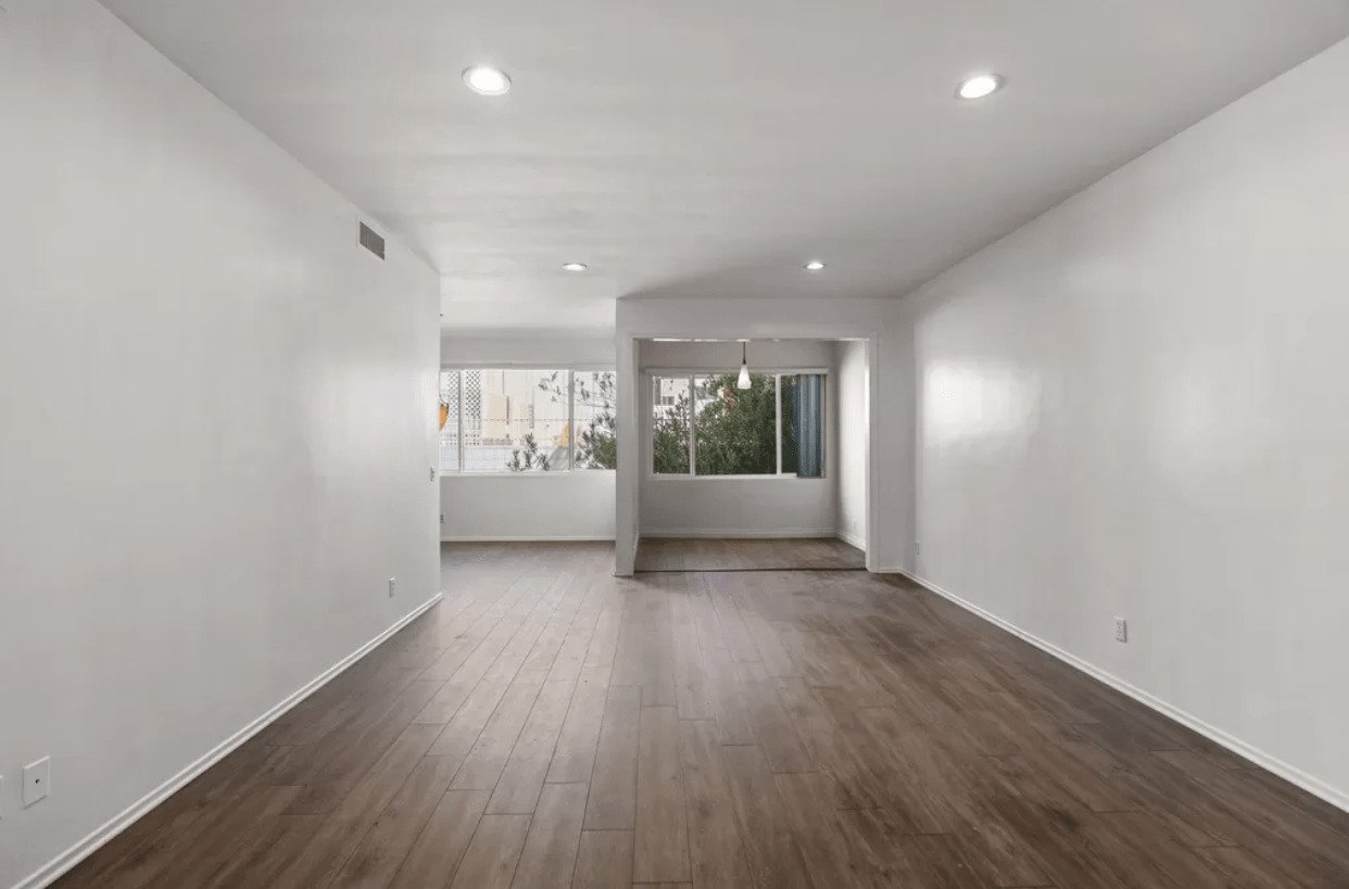 807 S Gretna Green Way Los Angeles, CA Apartment for Rent