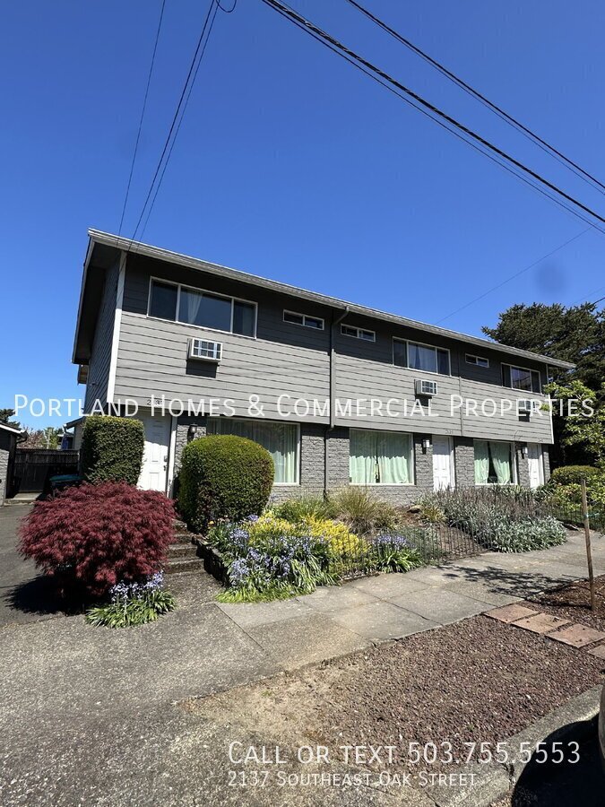 2137 SE Oak St Portland, OR Apartment for Rent | Rentable