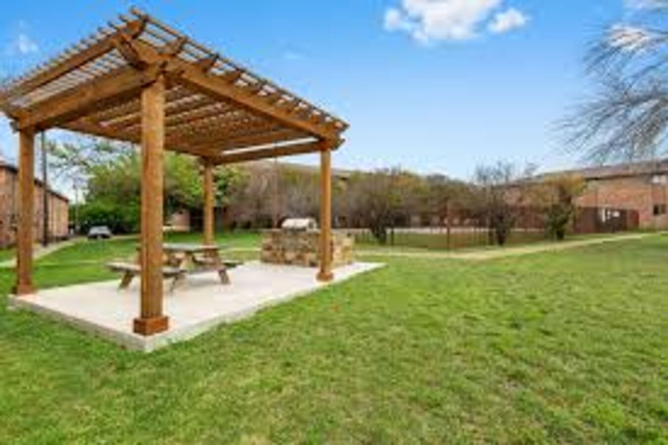 Brickstone Villas! Apartments - 2812 Lake Rd Killeen, TX