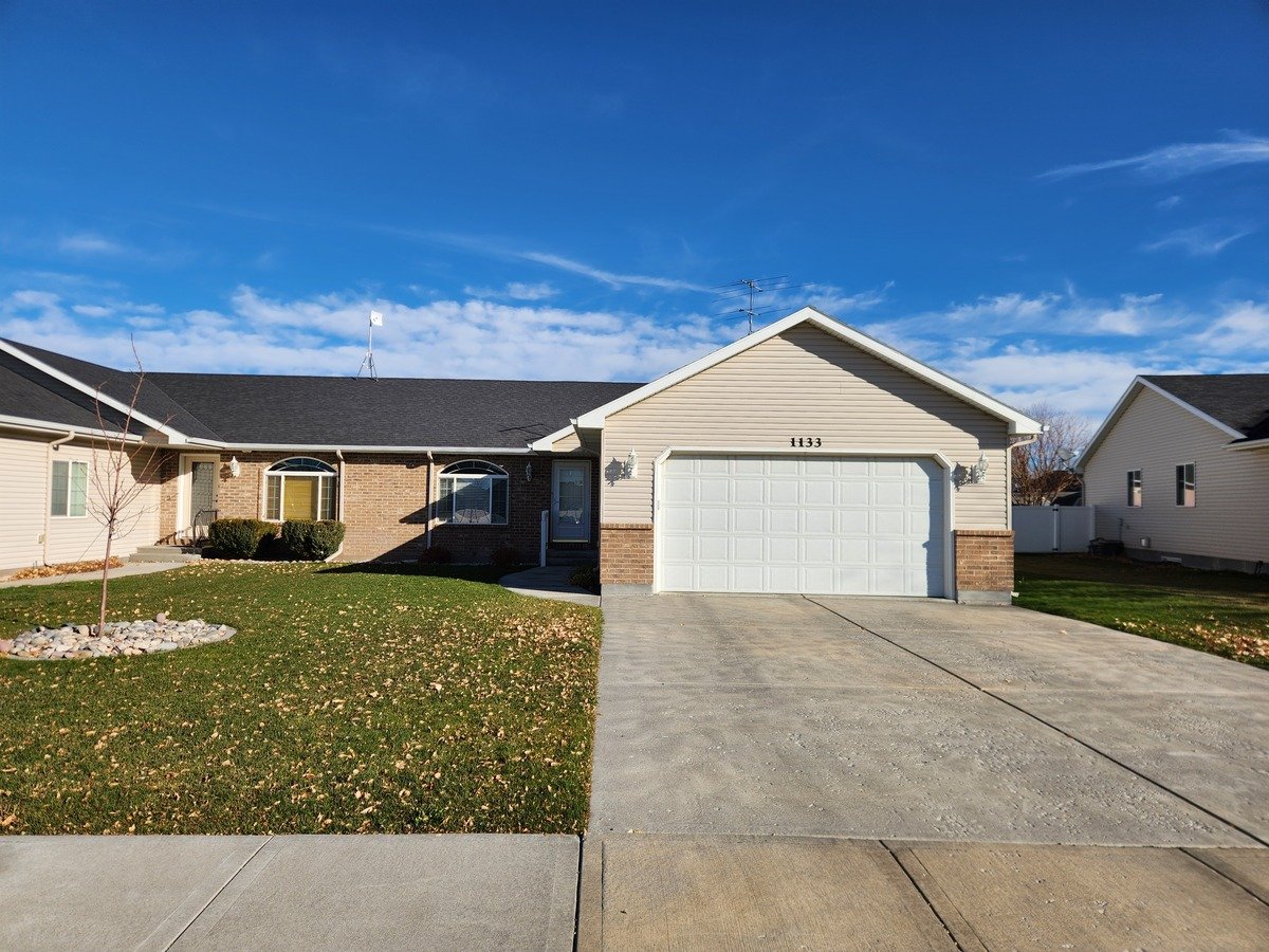 Cute Twinhome In A Great Location! Apartments Ammon, ID