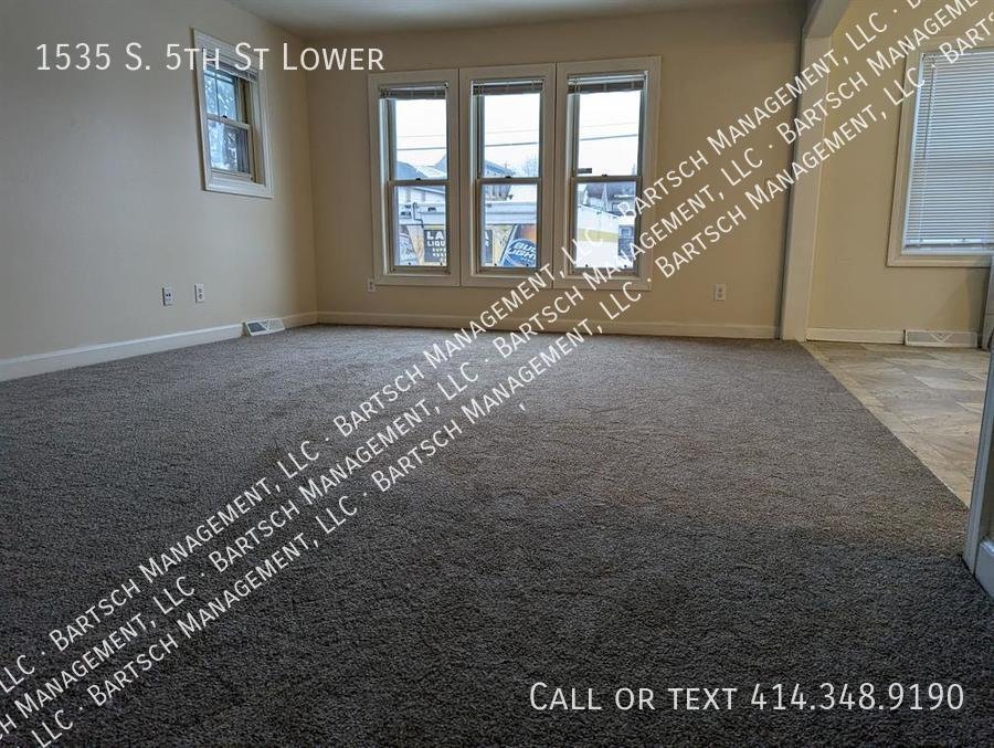 1535 S 5Th St Lower Milwakee, WI Apartment for Rent