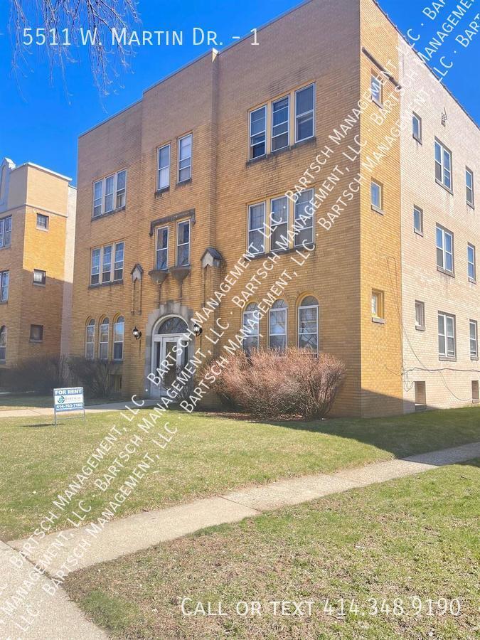 5511 W Martin Dr Milwaukee, WI Apartment for Rent | Rentable