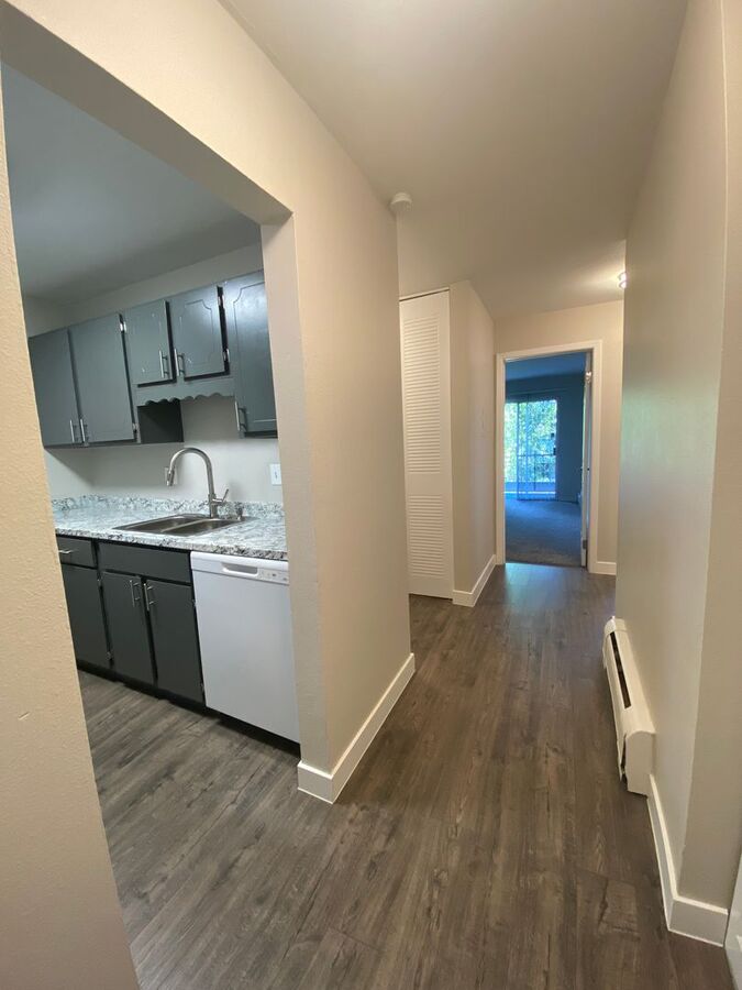 3211 E Fountain Blvd Colorado Springs, CO Apartment for Rent