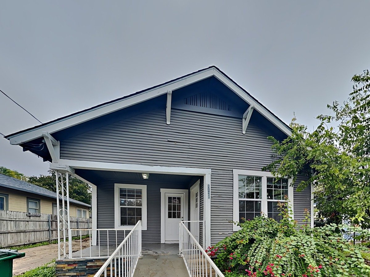 Now Available! - 1121 Lamar St, San Antonio, Tx... Apartments San ...