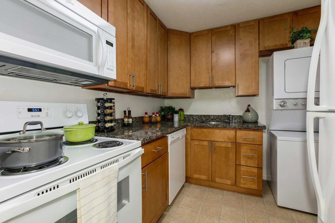 Eagles Walk Apartments - 7500 Eagle Walk Rd Rosedale, MD