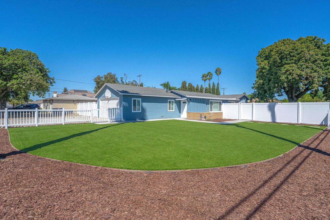 Fully Remodeled Cozy Home On Oversized Lot! Apartments Santa Ana, CA