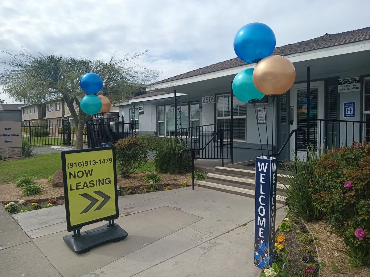 Welcome To Skyview Villa & Somerset Apartments! Sacramento, CA