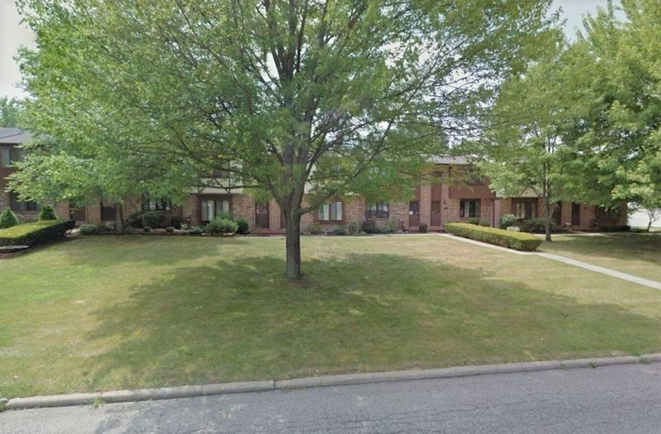1414 Maplecrest Apartments Youngstown, OH | Rentable