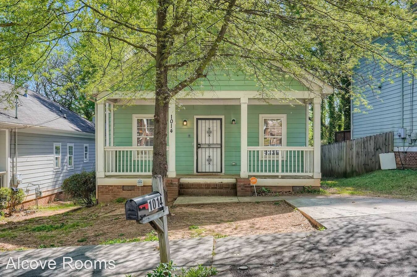 Room In 3 Bedroom Home At Sims St Sw Apartments Atlanta, GA