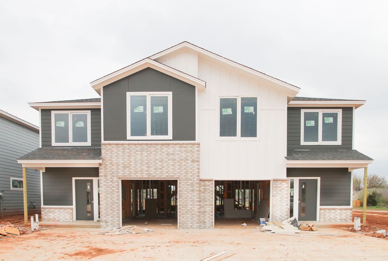 Edmondtown Center Apartments - Kelly and Danforth Edmond, OK