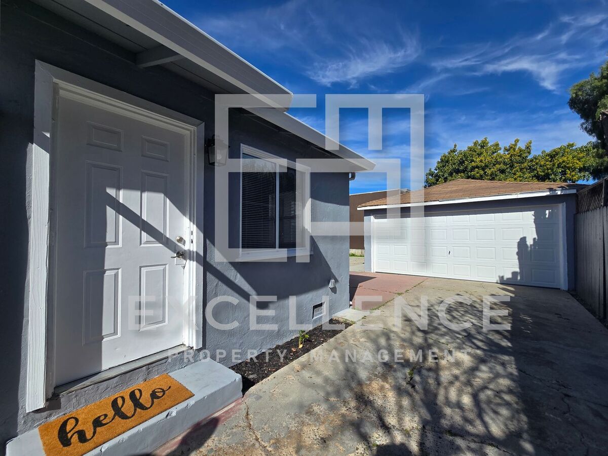 Brand New Inside - Back Unit Of Duplex, 2 Car... Apartments San Jose, CA