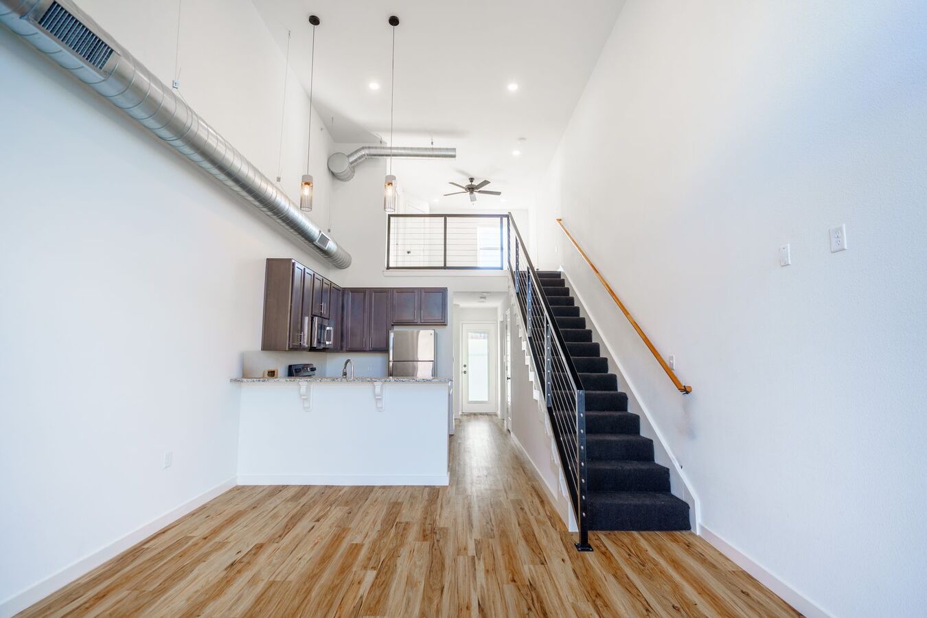 Overton Lofts Apartments - 2007 Main St Lubbock, TX