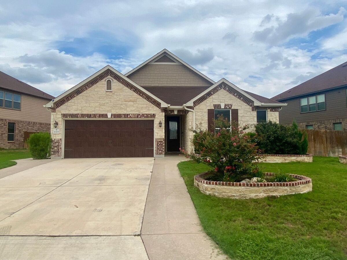 Modern 3 Bedroom 2 Bath - Alamo Ranch Apartments San Antonio, TX