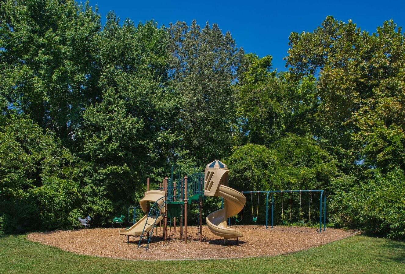 Chapel Lake Apartments Virginia Beach, VA | Rentable