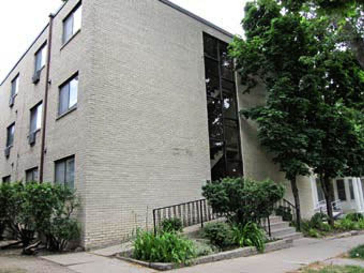 Studio Available Now! ~Blocks from the Capitol... Apartments Madison, WI