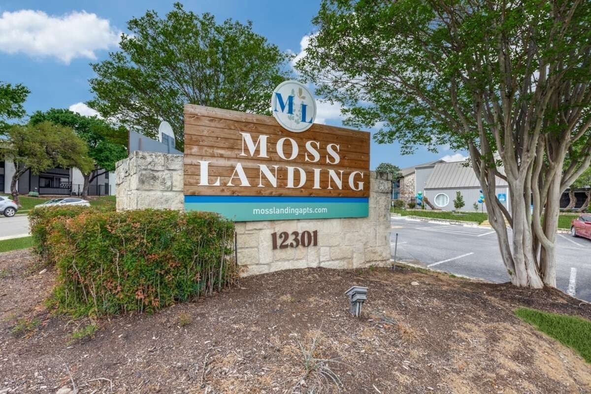 Moss Landing Apartments - 12301 Blanco Rd San Antonio, TX
