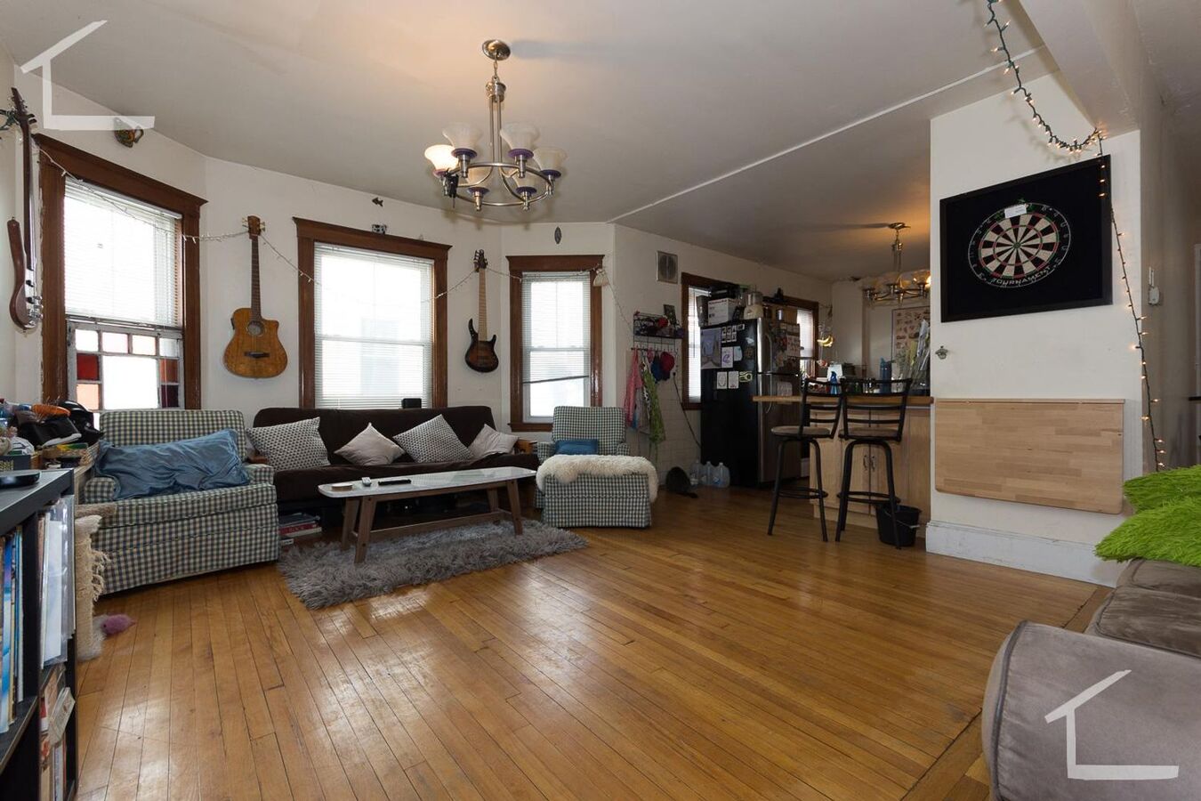 Oak Sq Location, Parking Included, Eat-in... Apartments Brighton, MA