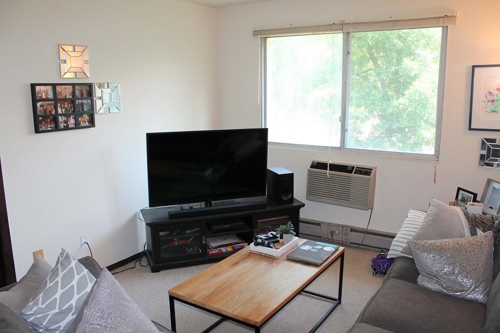 Courtside Apartments - 219 North Frances Madison, WI