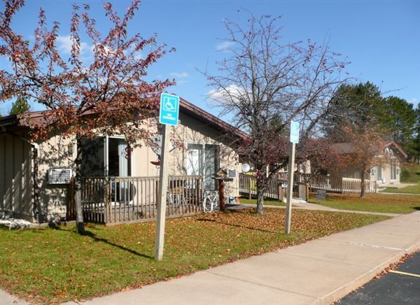 North Dickinson Apartments Foster City, MI