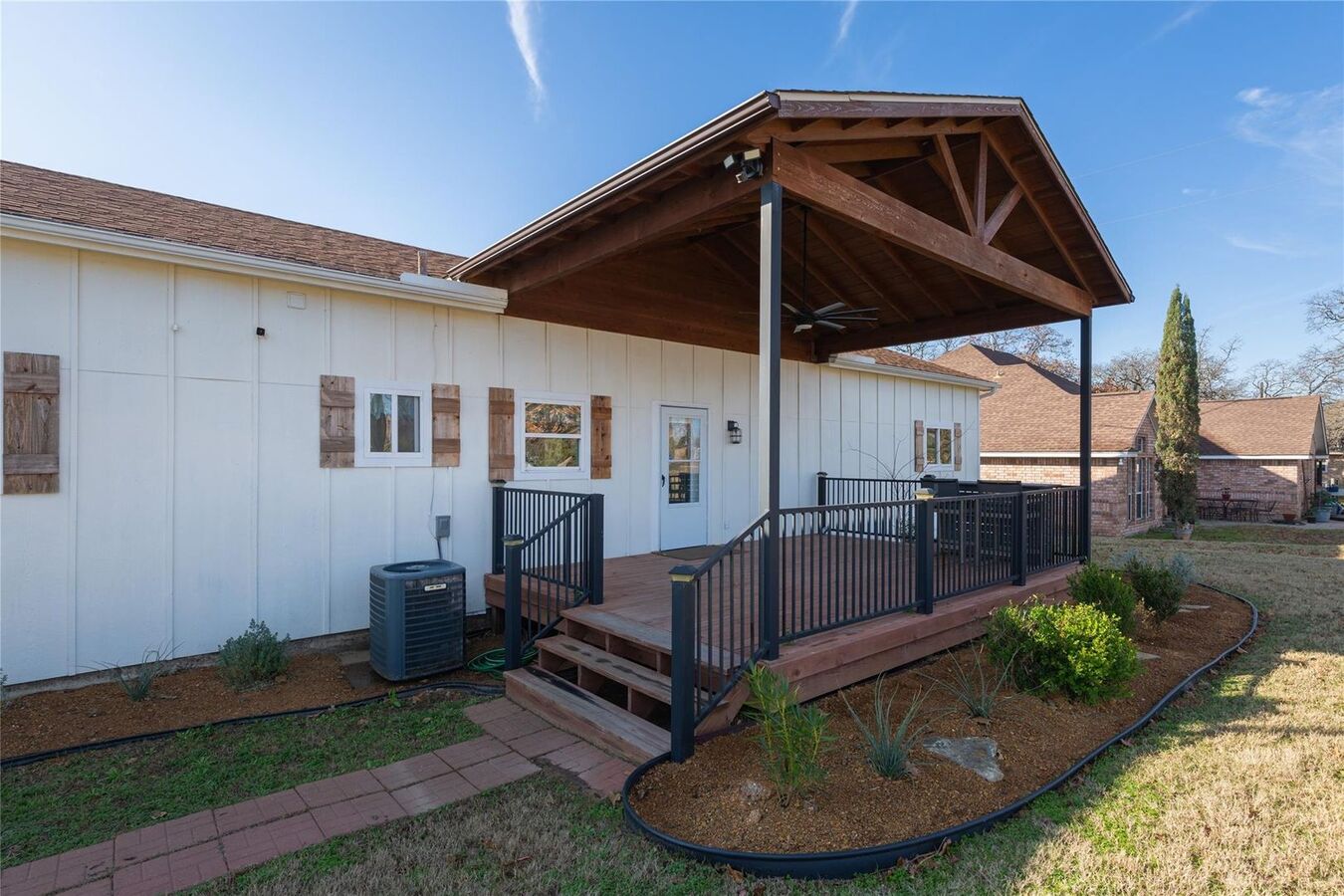 Updated Lakefront 3/2 With Lake Access In Azle... Apartments Azle, TX