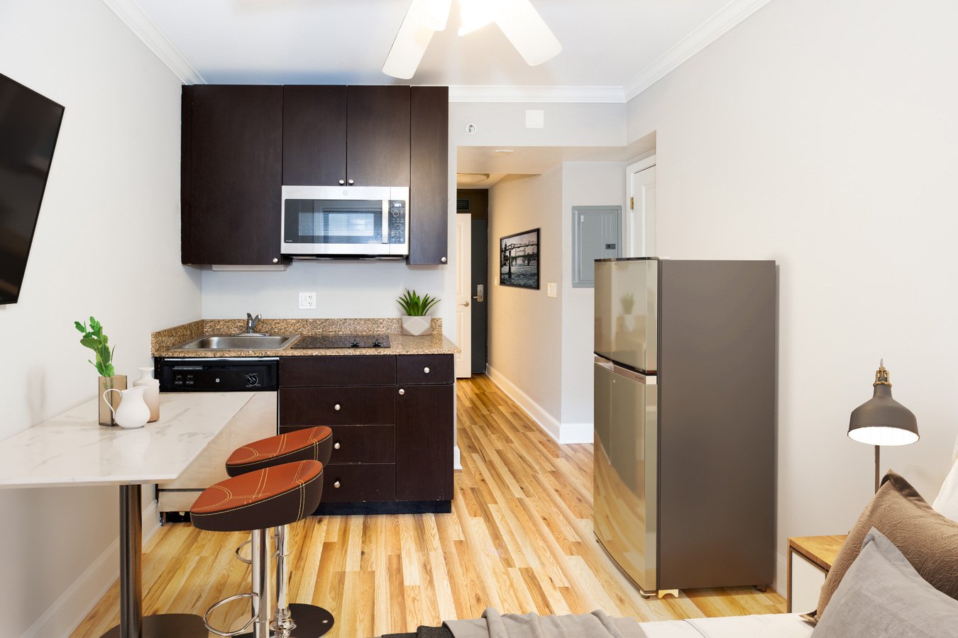 424 W Diversey Chicago, IL Apartment for Rent | Rentable