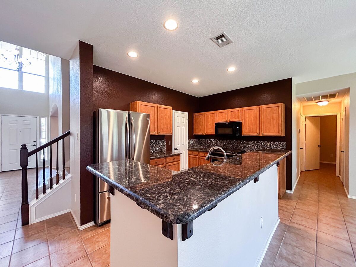 Beautiful 4-bedroom 2-bath Home With Attached... Apartments Denton, TX