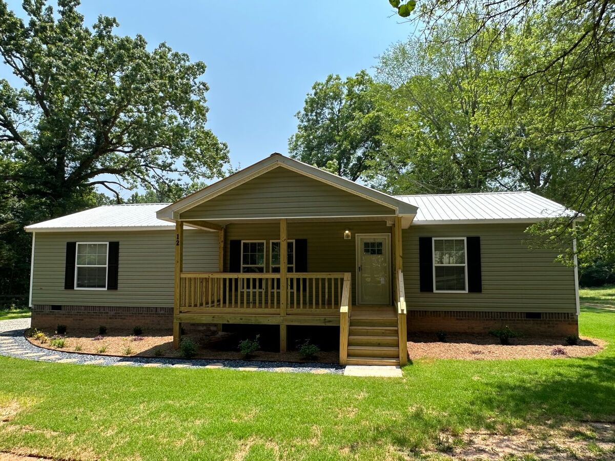 12 Elias Hayes Trl Hoschton, GA House for Rent | Rentable
