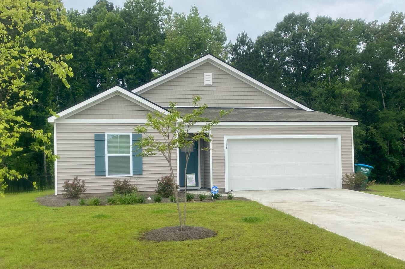 Available Now! Introducing This Beautiful 3 Bed... Apartments Rincon, GA