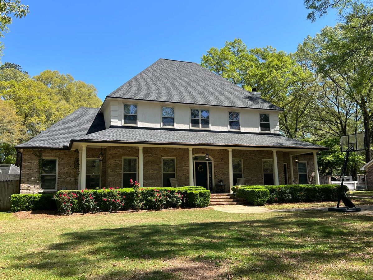 Live Like Royalty In This Southern Estate-style... Apartments Crestview, FL