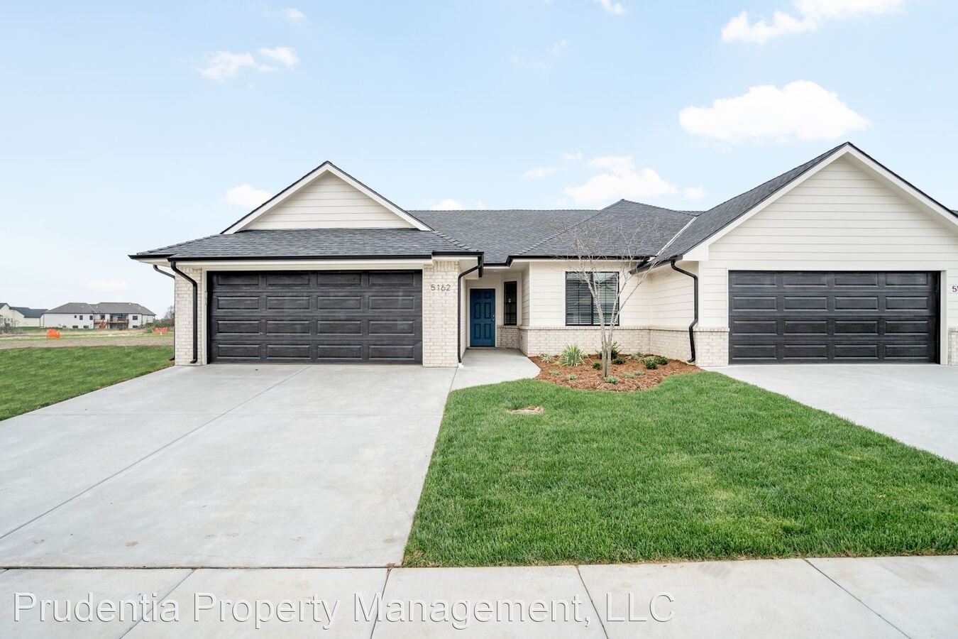 55+ Community Apartments - 5122 Villa Pl Bel Aire, KS