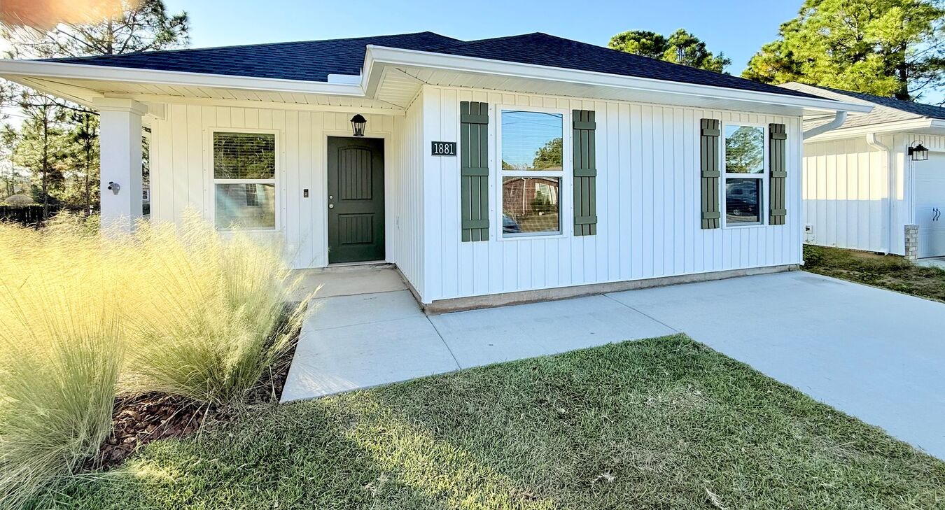 Beautiful Craftsman-style Home - Open Layout Apartments Gulf Breeze, FL