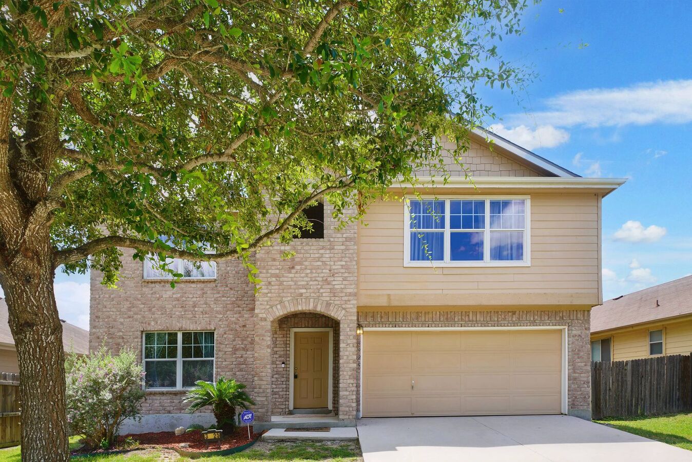 Great 4 Bedroom Home Now Available In Cibolo Apartments Schertz, TX