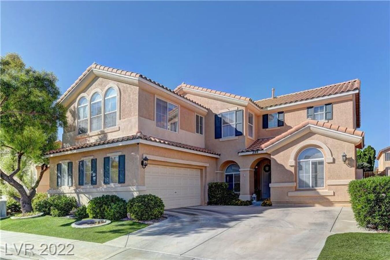 Beautiful Gated Home With Open Floor Plan And... Apartments Henderson, NV