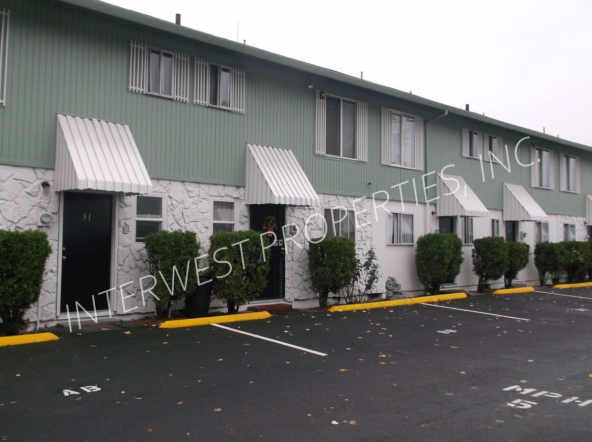 REGENCY TOWNHOMES 17441 SE DIVISION ST Portland, OR Apartment for Rent