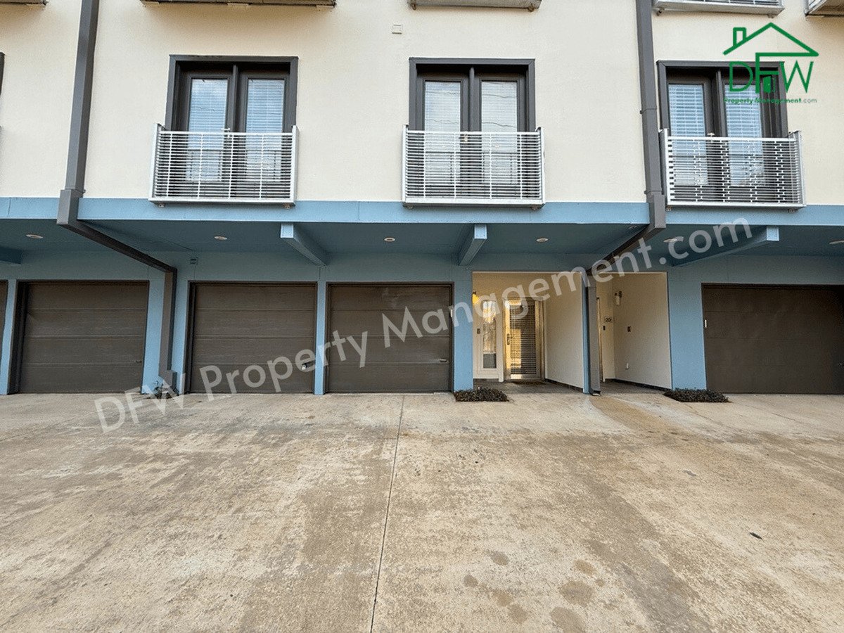 Modern 4-story Condo In The Heart Of Deep Ellum... Apartments Dallas, TX