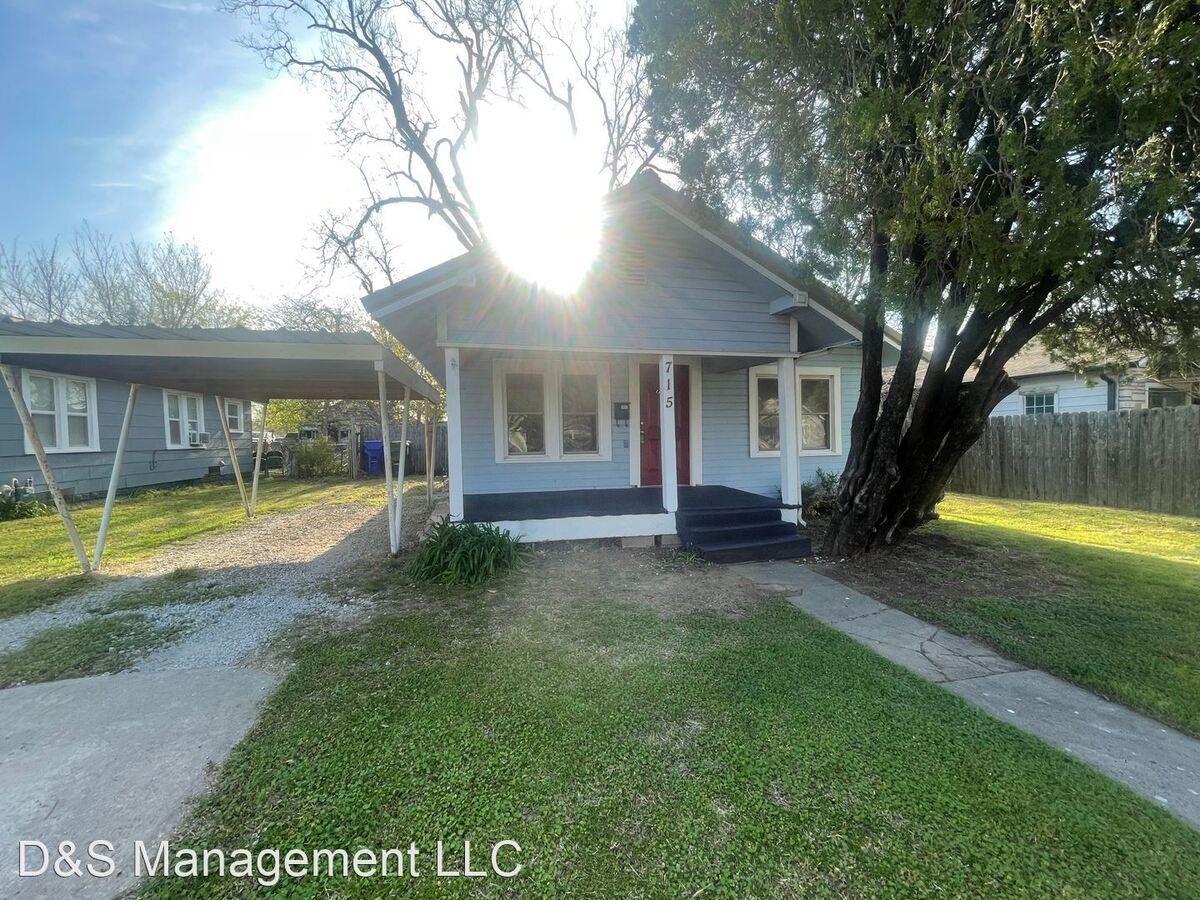715 N University Norman, OK House for Rent | Rentable