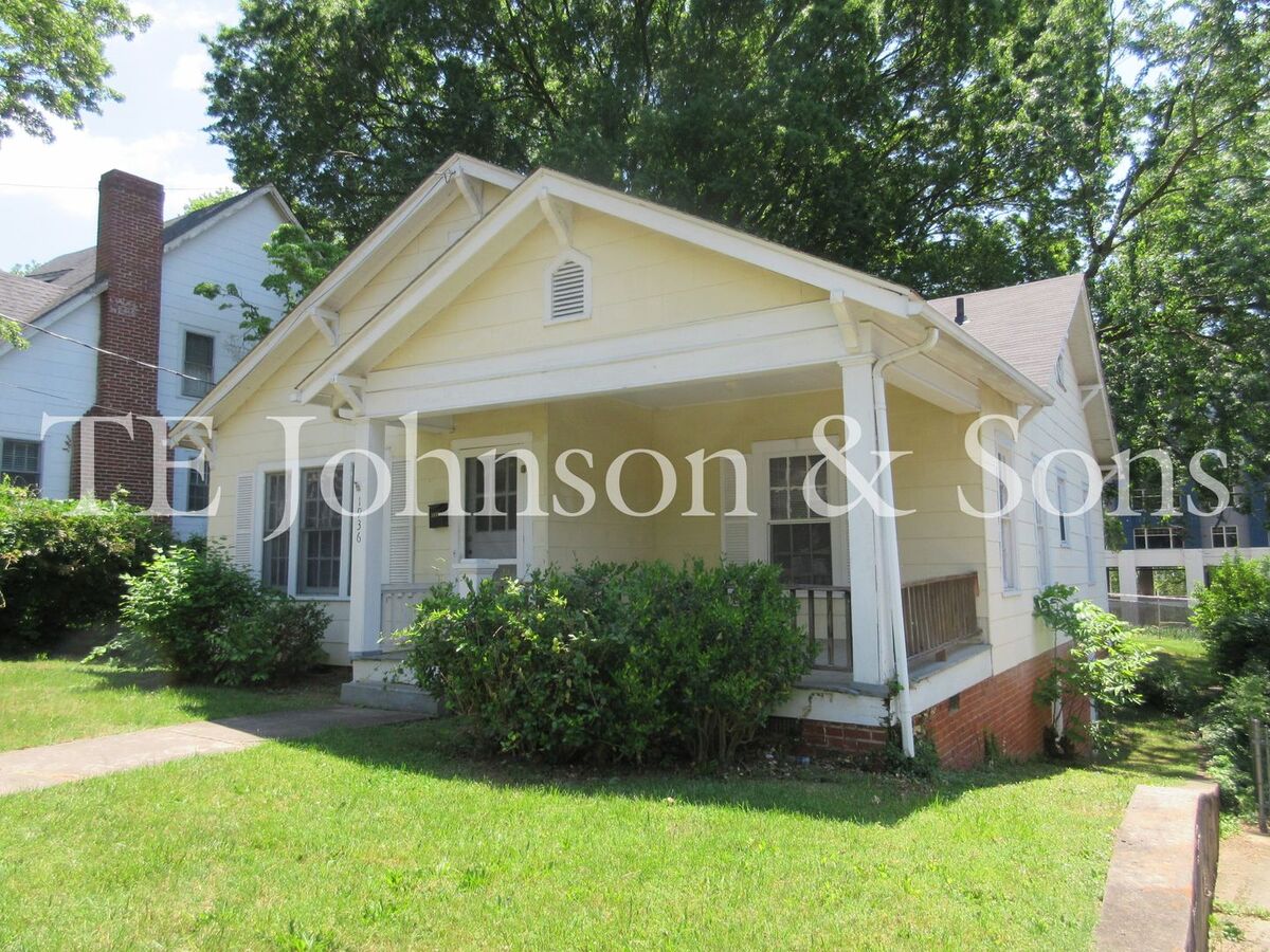 3 Bedroom Close To Baptist Hospital! Apartments Winstonsalem, NC