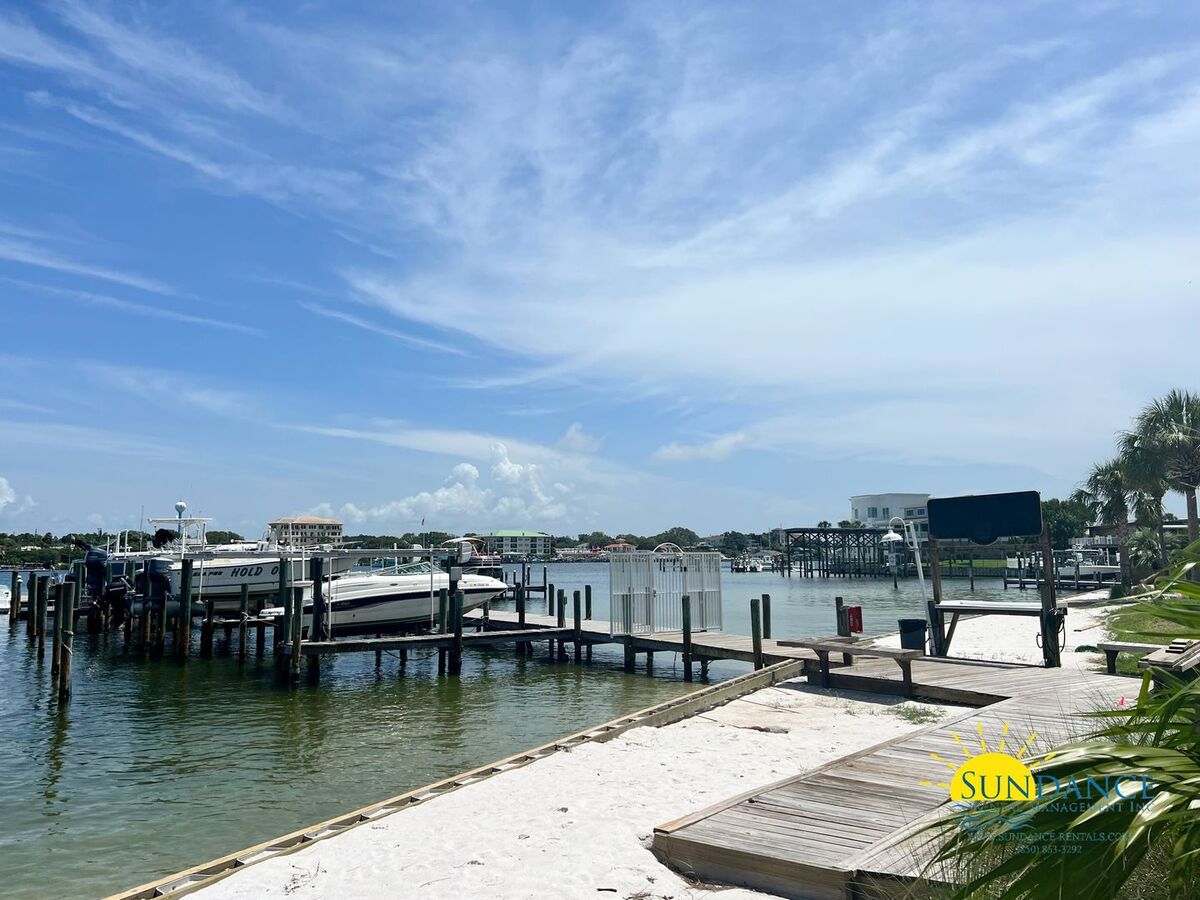 Furnished Optional 2 Bedroom Home, Holiday Isle... Apartments Destin, FL