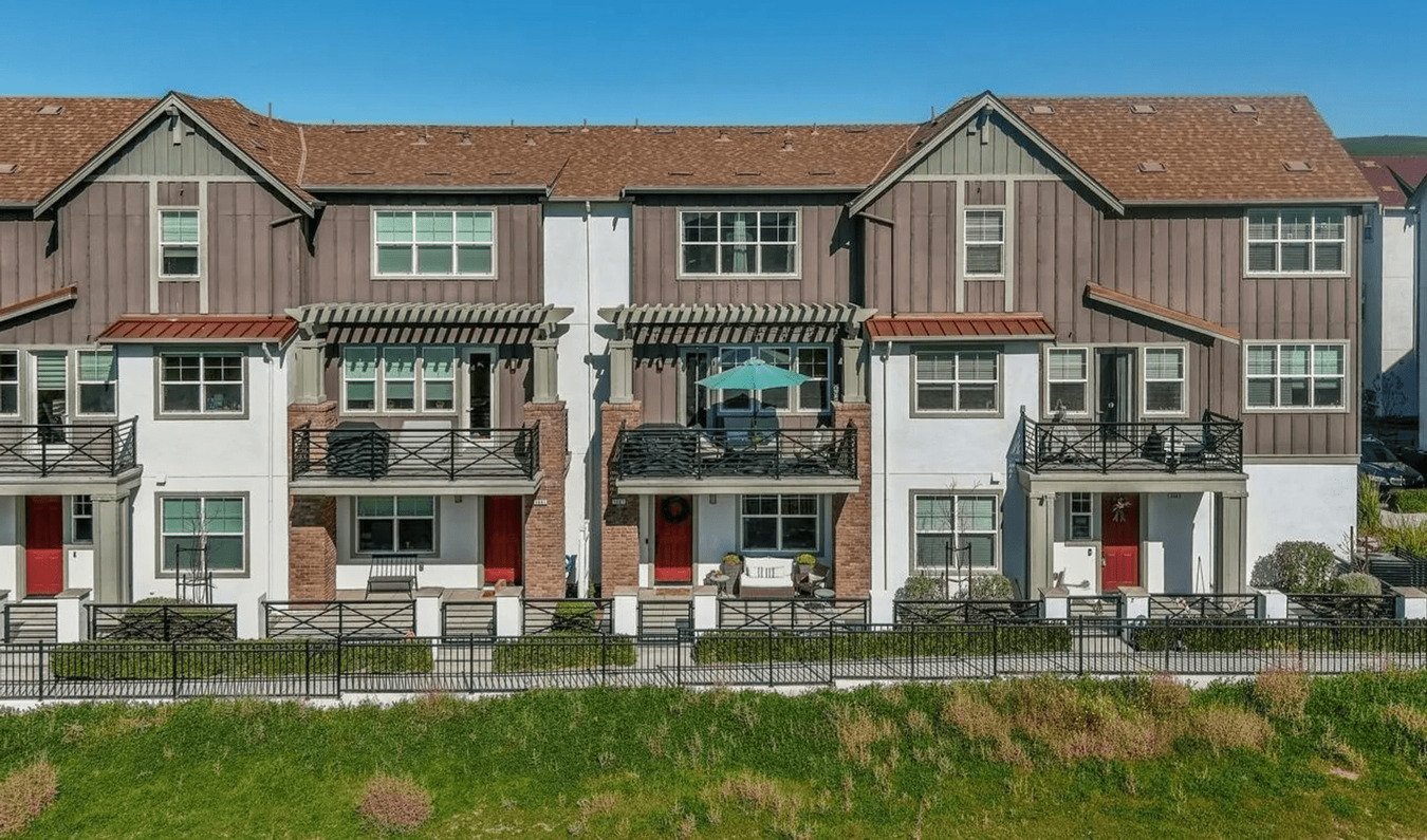 Jordan Ranch Townhouse 4 Bed / 35 Bath, Great... Apartments Dublin, CA