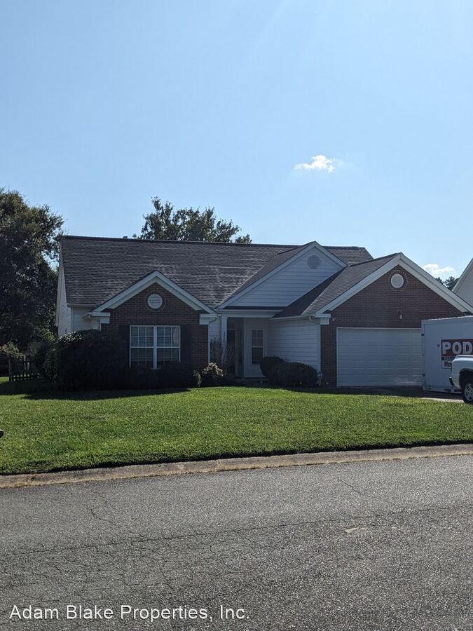Ranch With Fenced Yard And Gorgeous Pond View Apartments Charlotte, NC