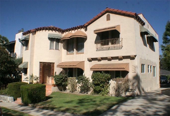 Large Studio With A Full Kitchen And Bath One... Apartments Los Angeles, CA