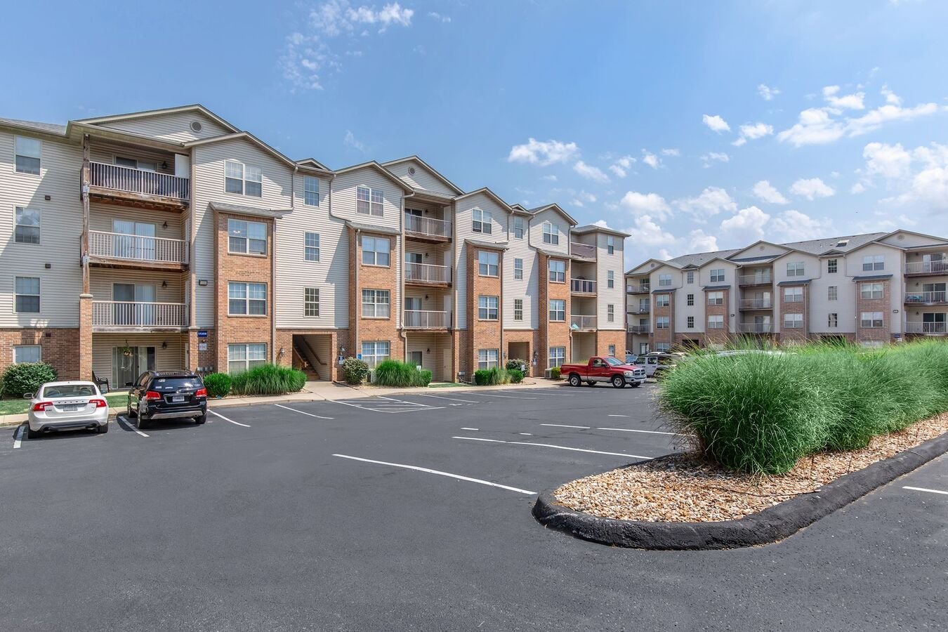 Marion Park Apartments in the heart of West... Springfield, MO