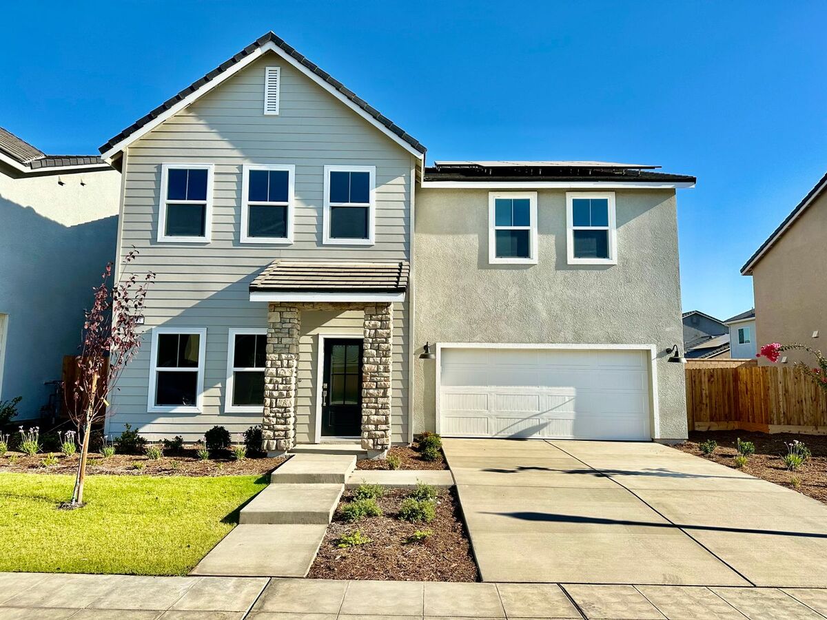 Brand New 5 Bedroom Home In Riverstone Community Apartments Madera, CA