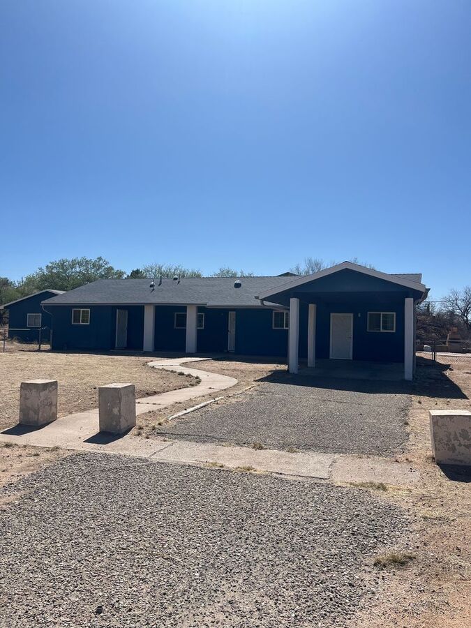 Beautiful 4 Bedroom 3 Bathroom House In Benson... Apartments Benson, AZ