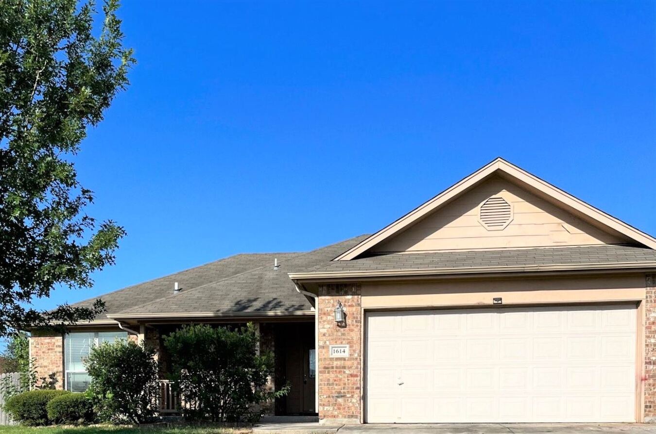 1614 Calvin Loop New Braunfels, TX House for Rent | Rentable